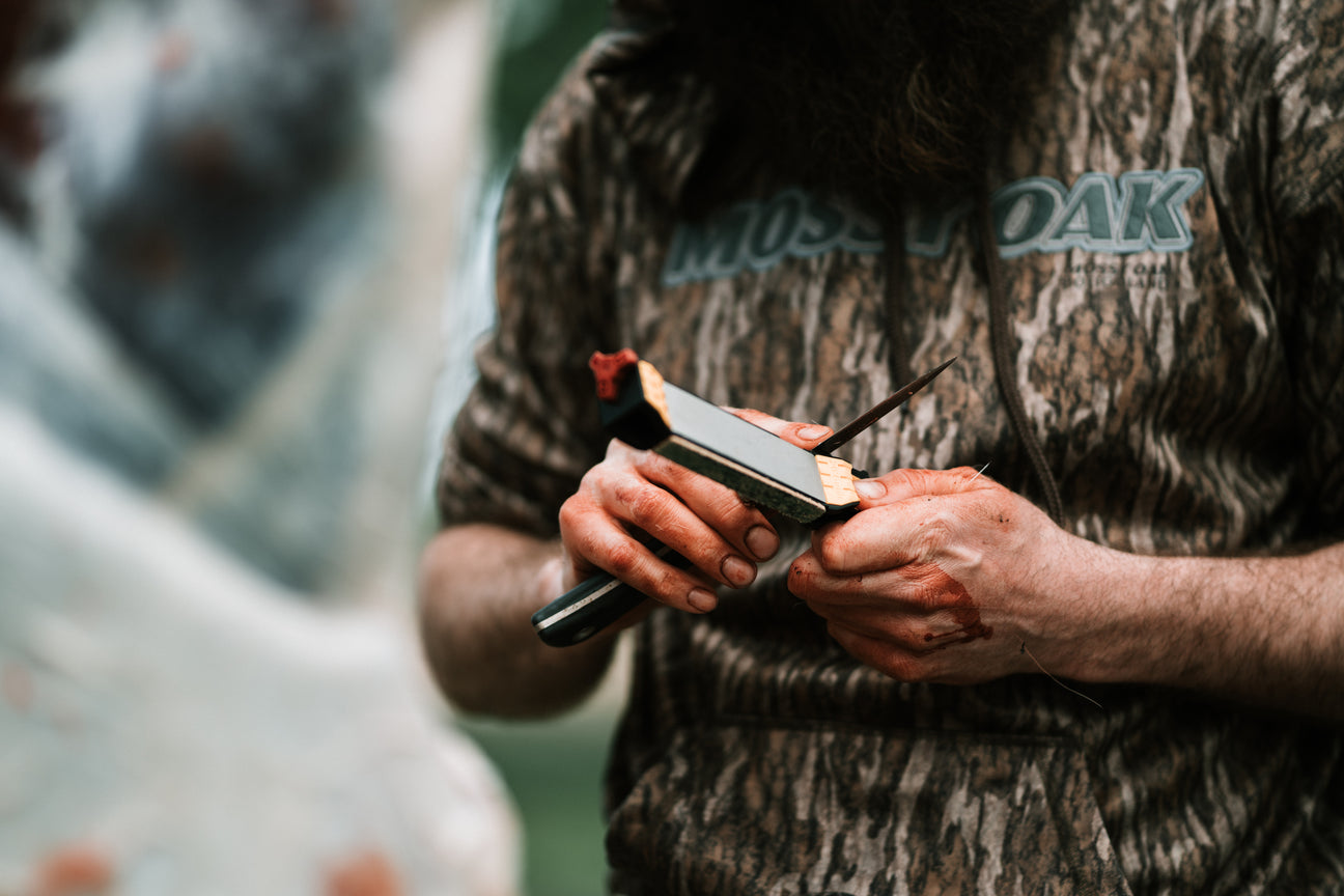 How Hunters Sharpen Their Knives – Work Sharp