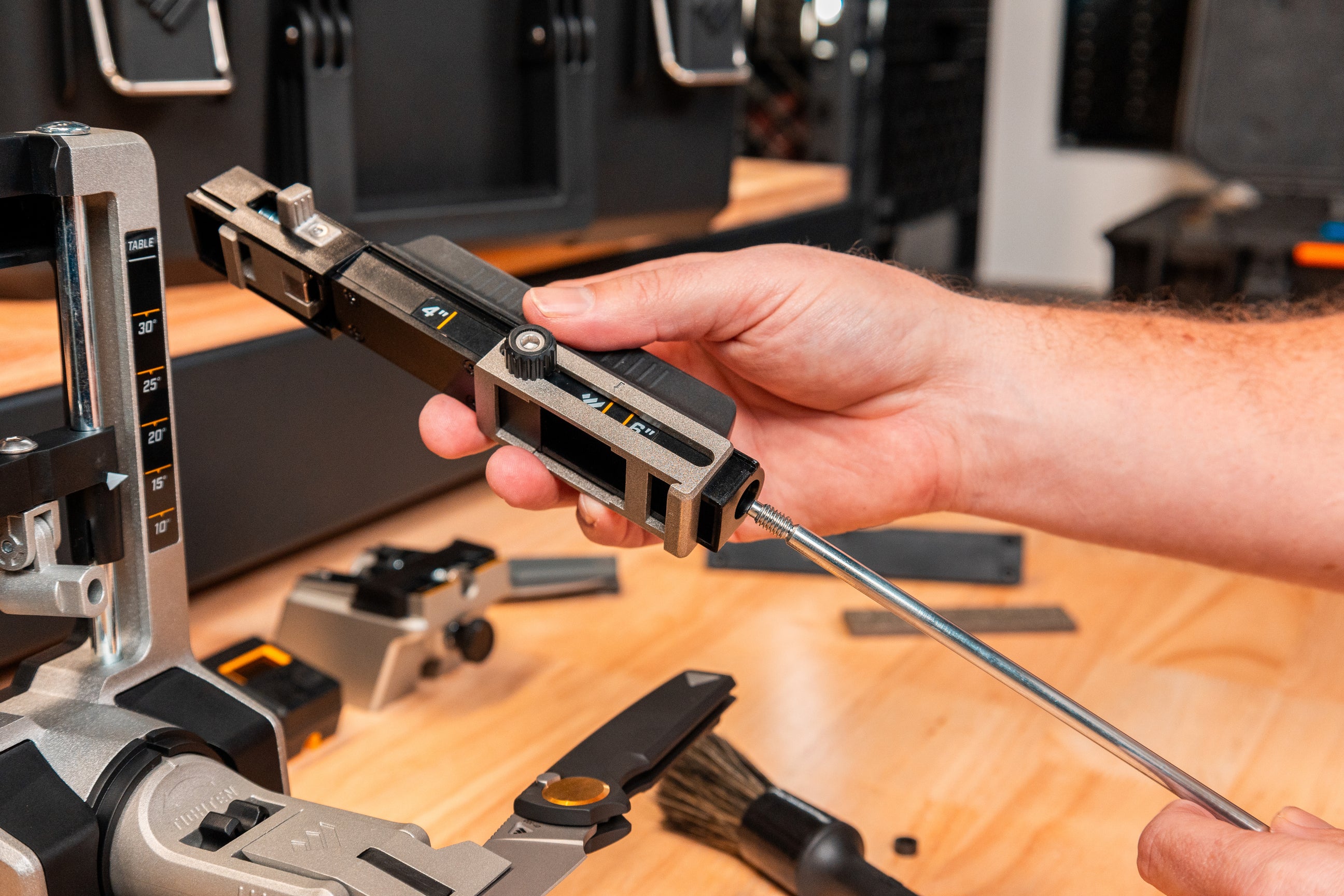 Professional Precision Adjust™ Universal Abrasive Handle – Work Sharp