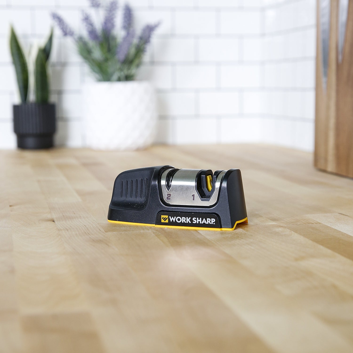 Kitchen Edge™ Knife Sharpener – Work Sharp
