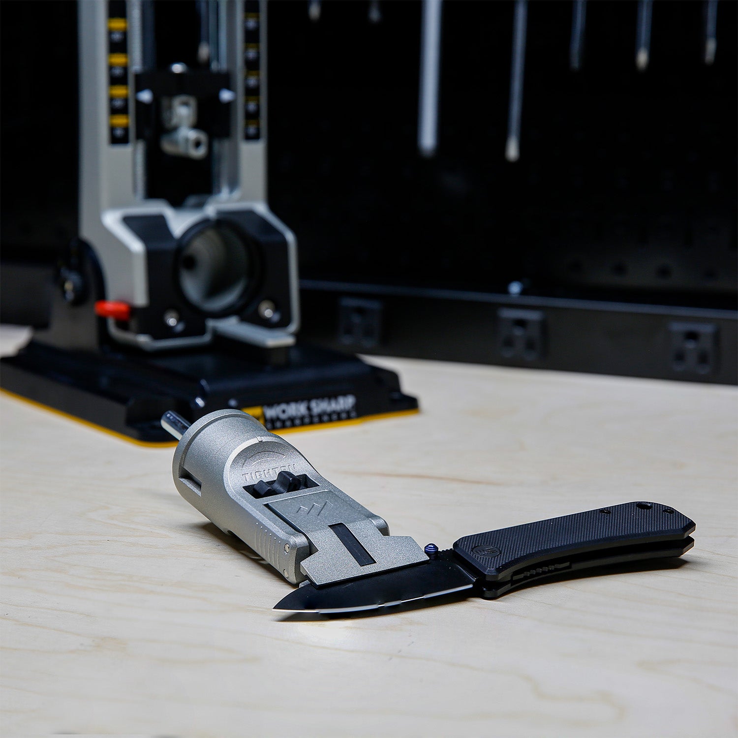 Professional Precision Adjust V-Block Clamp™ – Work Sharp