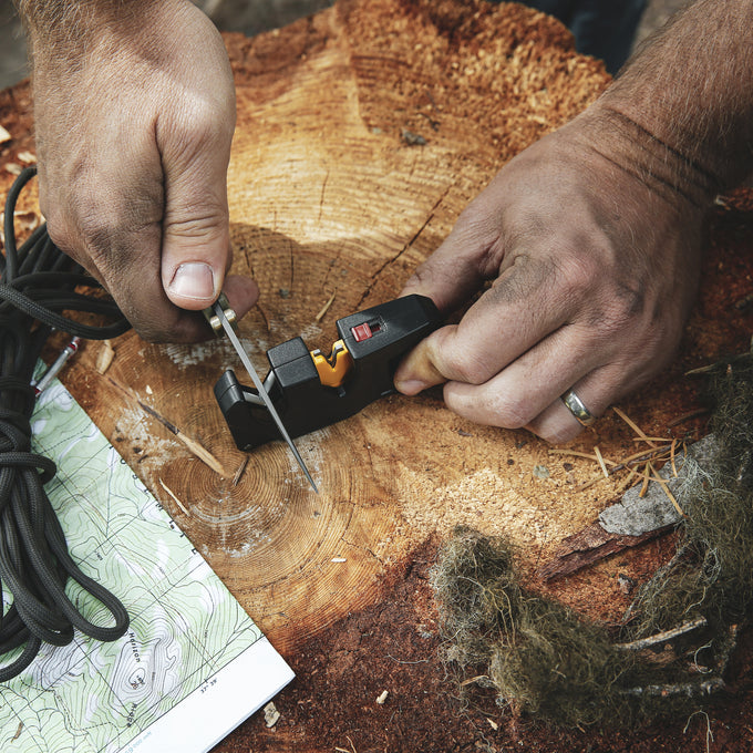 Pivot Plus™ Knife Sharpener – Work Sharp